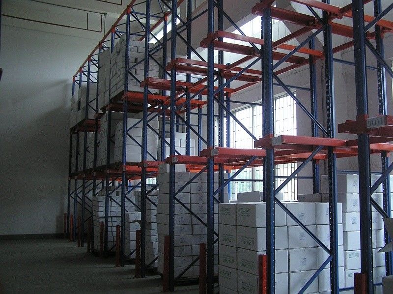 Pallet Forklift trucks Drive In Racking for homogeneous low - rotation ...