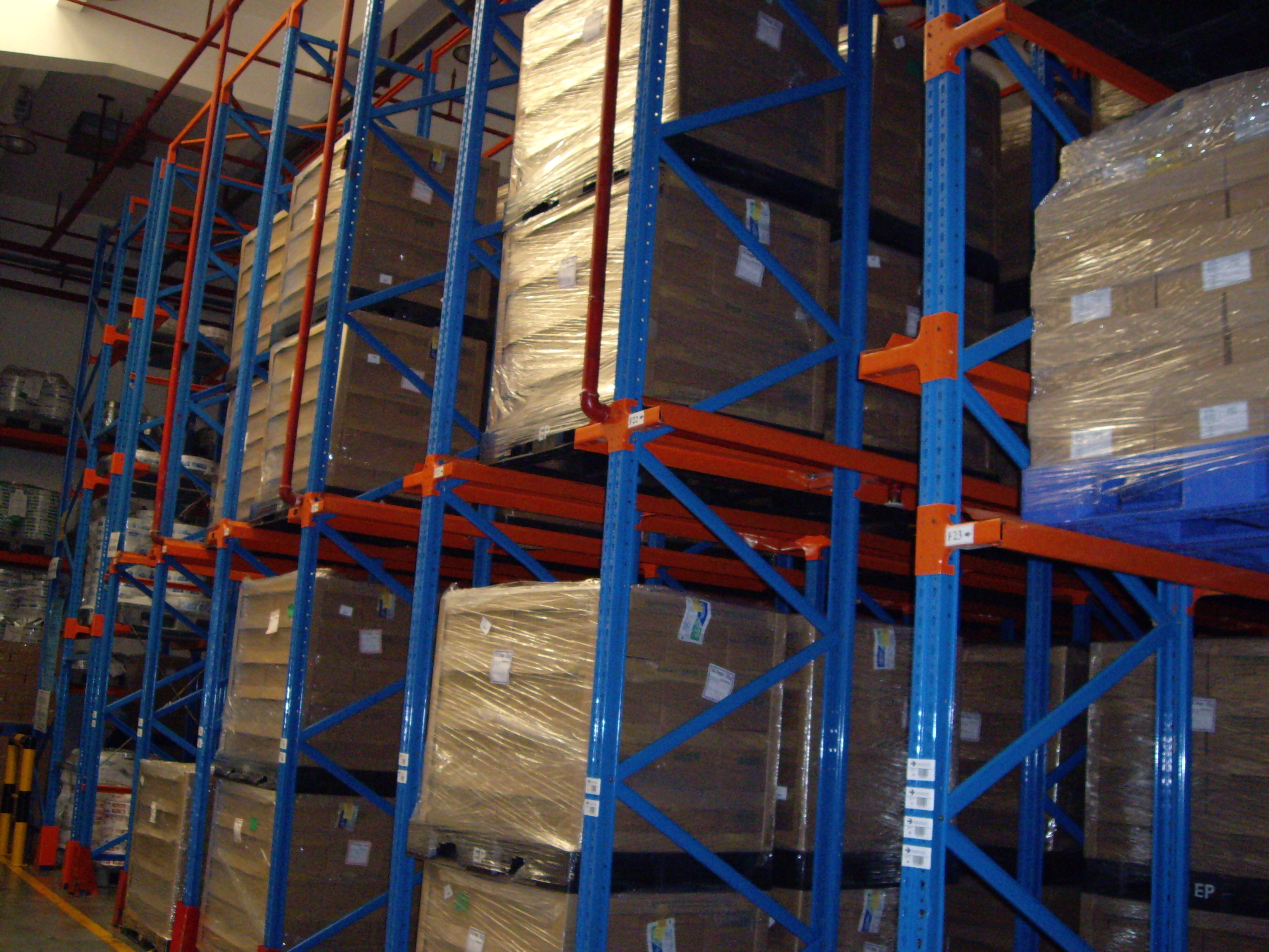 Drive In / Through Industrial Pallet Racks , Cold Room Warehouse Pallet ...